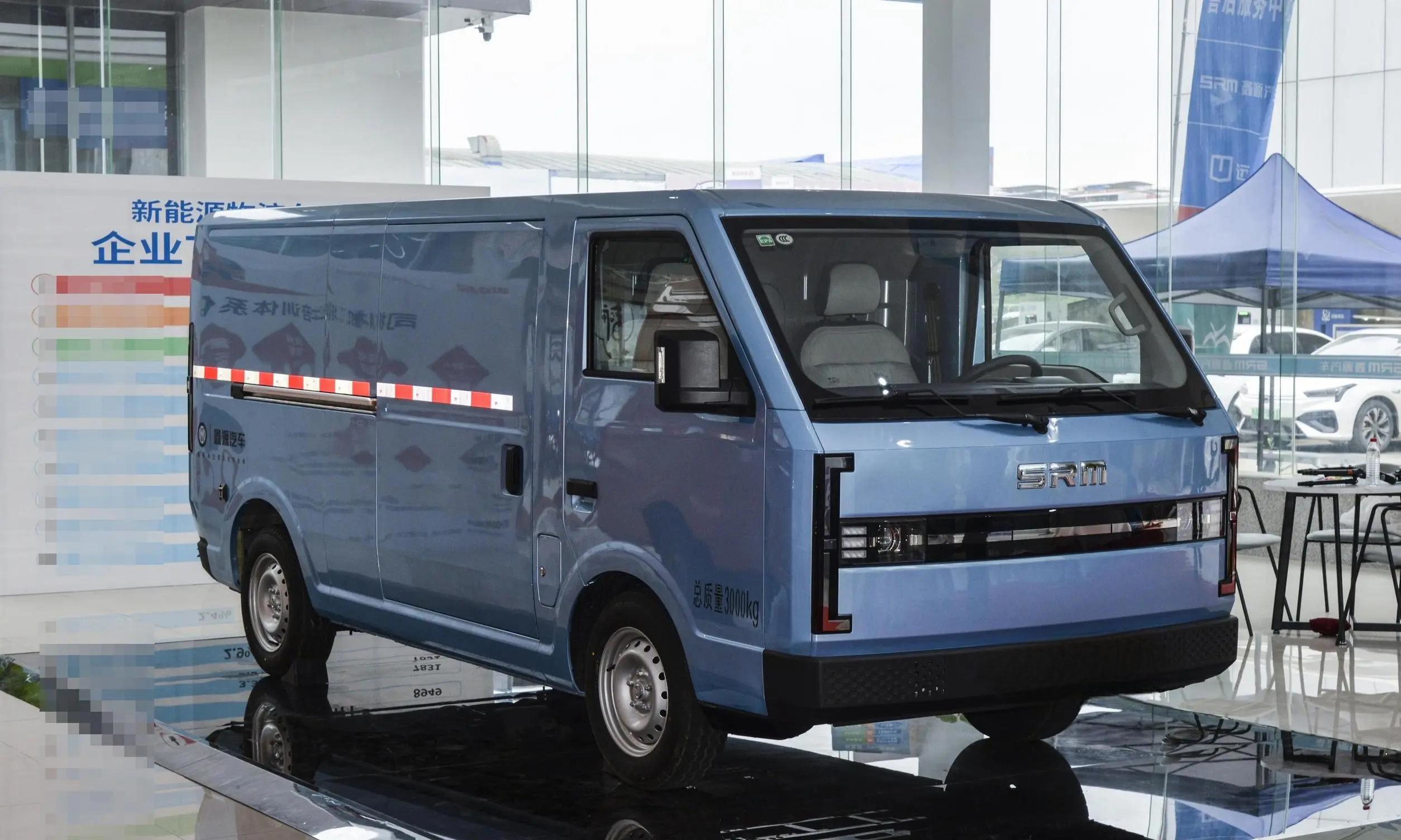 全新SRM鑫源E3L，实拍17.18万元起，搭载侧滑门和电动微面，续航达263公里 | 车评网